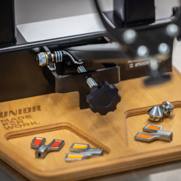 Unior Wooden Base For Wheel Truing Stand – ProFlow Suspension